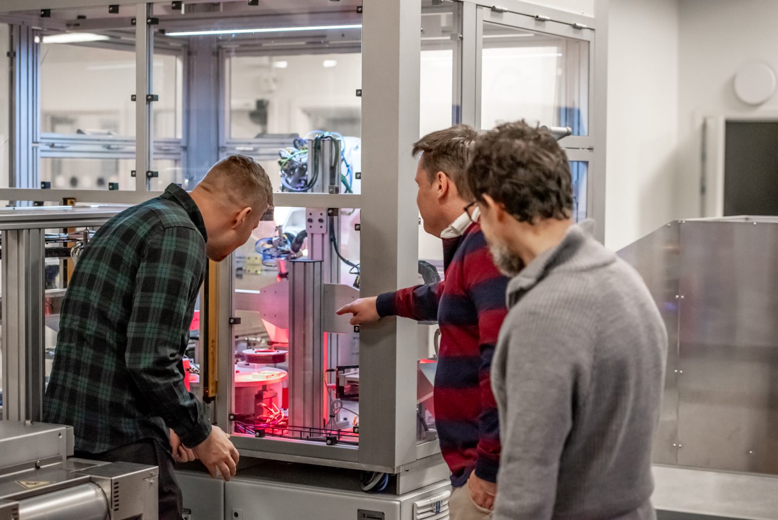 Welcome to the world's most modern radon laboratory! - Radonova.co.uk